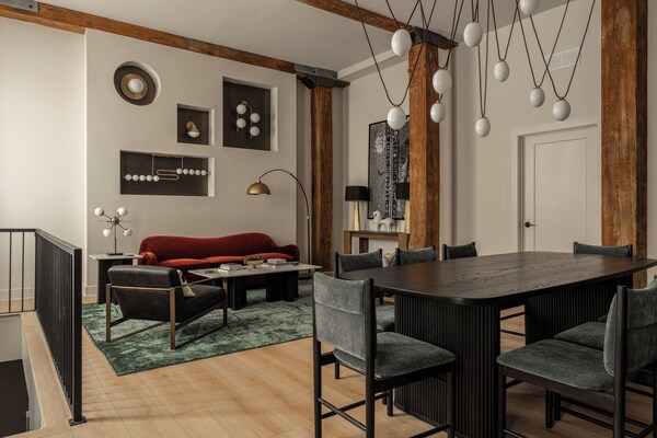 The Artisan's Duplex - 8bd/5.5bth W/2 Car Parking! - Philadelphia, PA