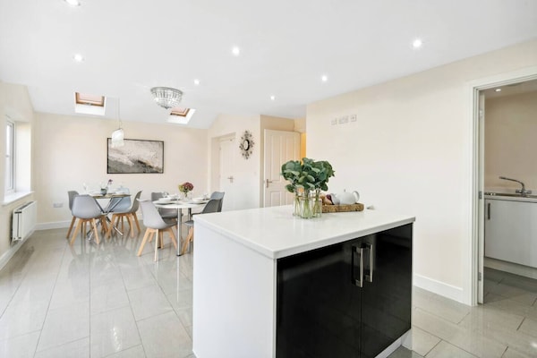 Olympic House - Spacious House For A Weekend With Friends - Hinckley