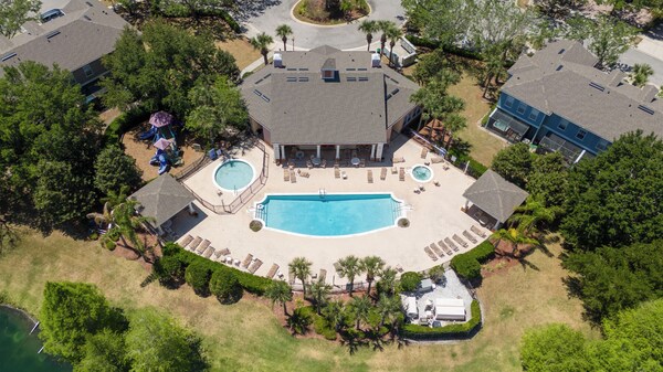 5/3 Holiday Retreat / Private Jacuzzi / Near Disney! - Kissimmee