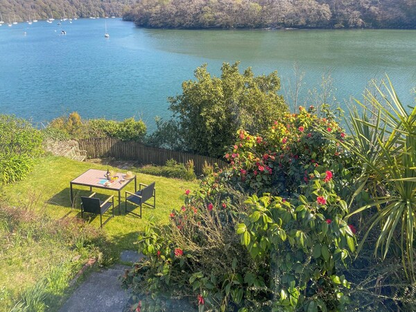 3 Bedroom Accommodation In Truro - Portscatho