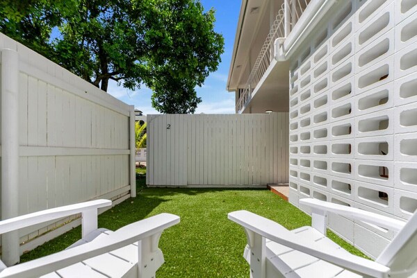 Tropicana Boutique Hotel -  2 - Cairns