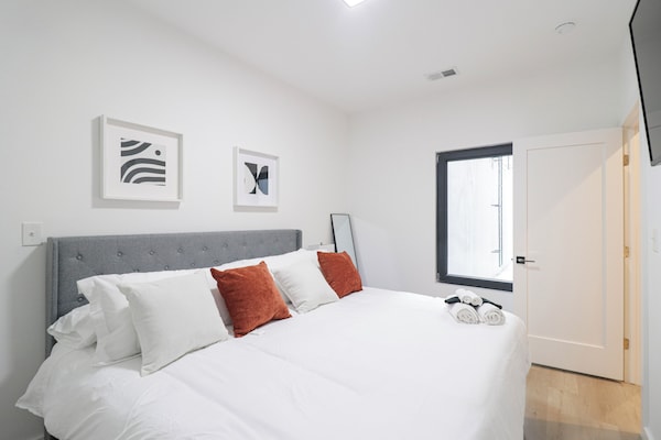 Unit 3: 1br W/ Queen + Sofa Bed In The Heart Of Dc - Arlington, VA