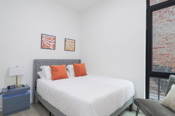 Unit 5: Cozy 1 Br W/queen Bed + Sofa Pullout - Washington