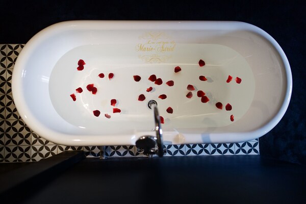Marie-astrid's Secrets, Love Room Suite - Talence