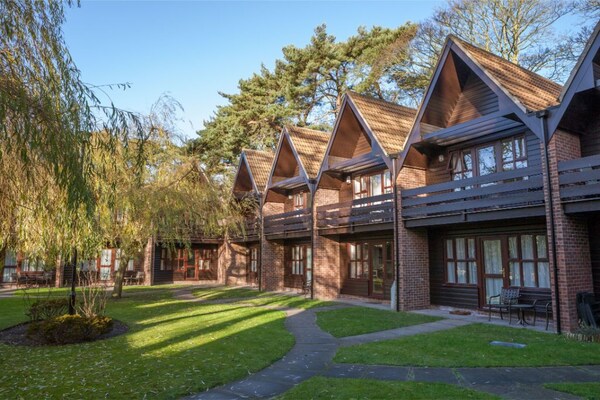 Modern Coastal Studio | Seaside Resort | Sleeps 2 - Cromer