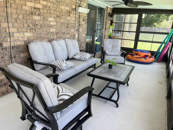 Charming 3-bedroom House In Delightful Pensacola With Pool - 米爾頓