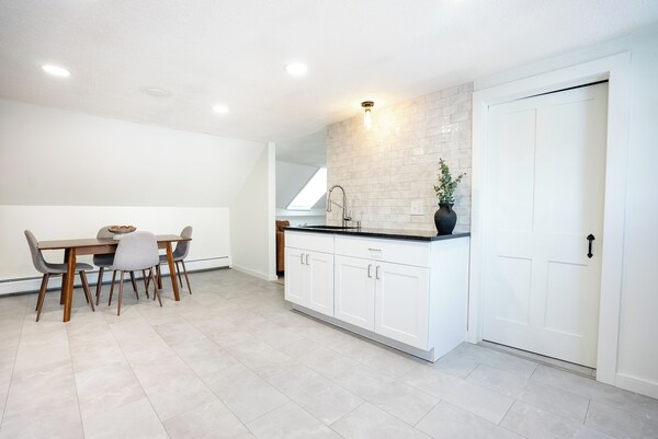 Cold Hollow House, 2br, Next To Cider Mill - Waterbury Village Historic District
