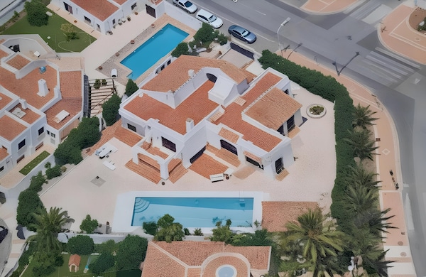 Beautiful Villa : Private Pool And Garden, Close To The Beach And Golf Course - Roquetas de Mar