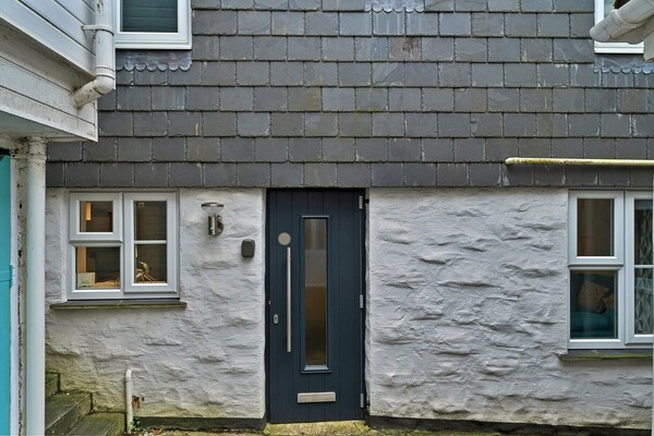 Cozy Harborside Cottage In Mevagissey, No Deposit - Mevagissey