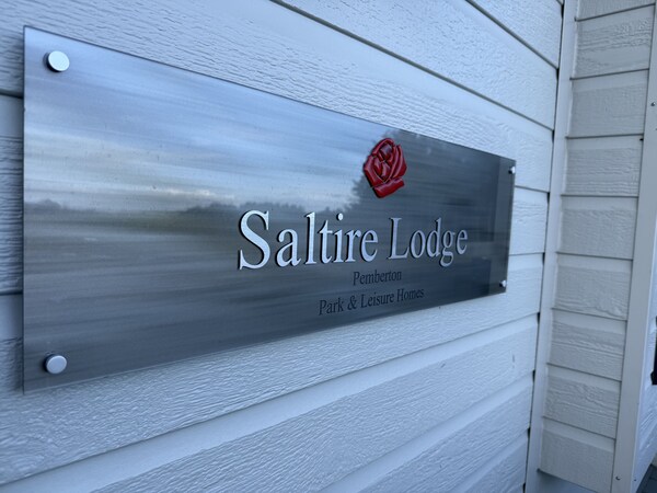 The Saltire Lodge That Sleeps 6 Guests  In 3 Bedrooms - East Neuk