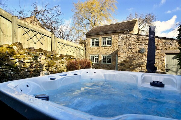Peaceful Retreat In Yorkshire Dales, No Deposit - Leyburn