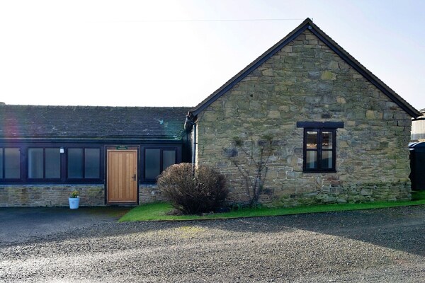 Charming Retreat In The Heart Of Shropshire, No Deposit - Shropshire