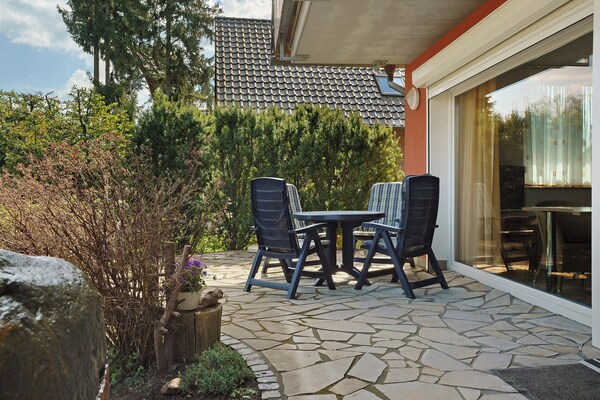 Apartment 'Müritzblick' With Private Terrace And Wi-fi - Waren
