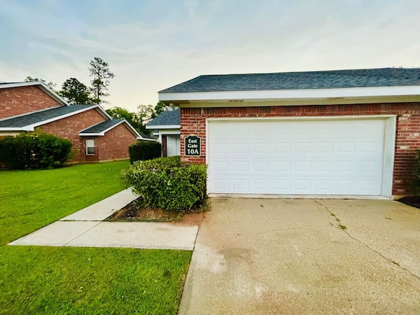 Eastgate 10a Beautiful Townhouse - Hammond, LA