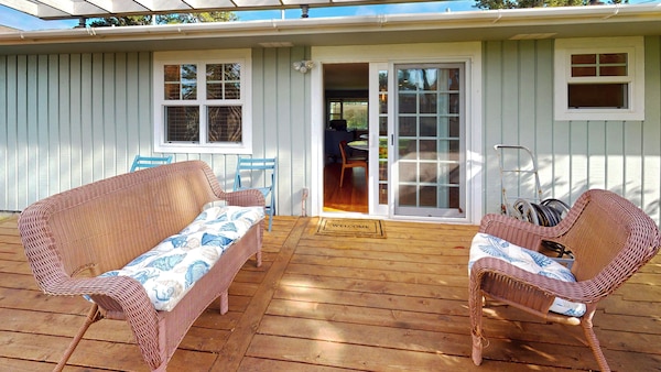 Tobey's Treehouse Oasis At Seaside Beach - Cannon Beach, OR