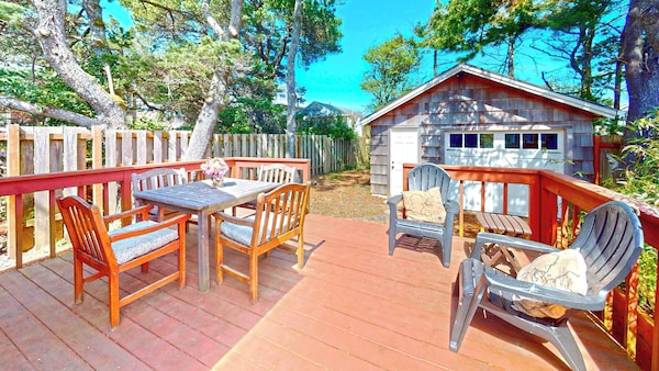 Sandpiper Cottage At Seaside Beach - Seaside, OR