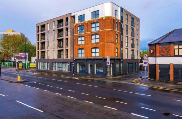 The Cosy Quarters - Relaxing Apartment In The Heart Of Manchester - オールダム