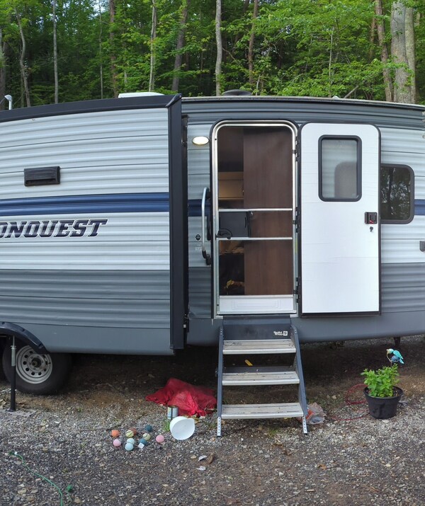 Blue Ridge Mountain Cozy Camper - Hiawassee, GA