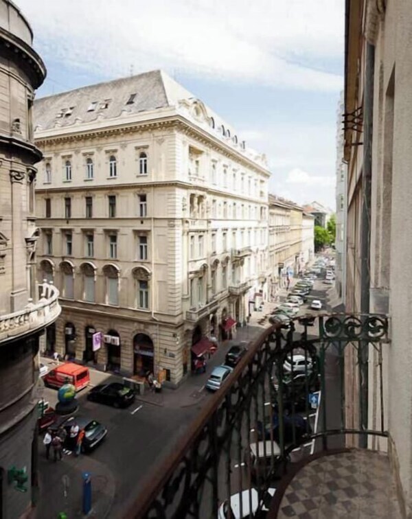 City Center,family Friendly, 65m2,fast Wi-fi,a/c - Budapest
