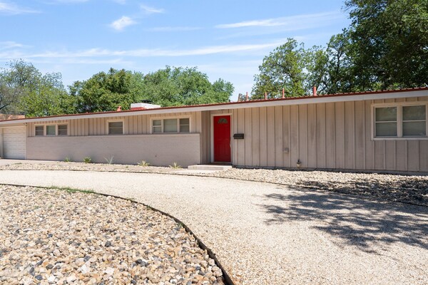 Pickleball Court House Close To Tech And Hospitals - Lubbock