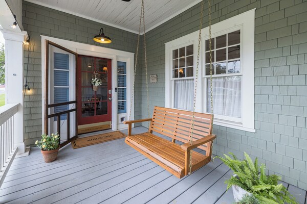 The Hansell House, Your Downtown Thomasville Destination! Family + Pet Friendly! - Thomasville