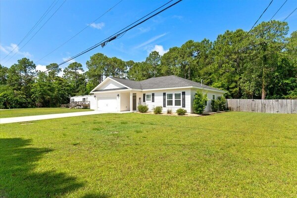Amazing Navarre Home 5 Minutes To Beach - Navarre, FL