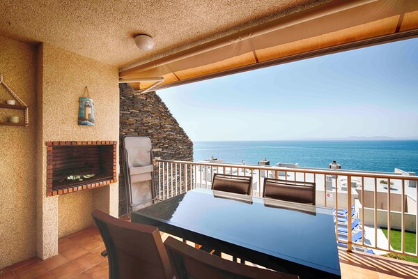 Relax On The Seafront, Swimming Pool And Wifi - Cadaqués