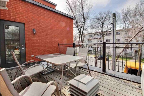 3,5 With 2 Terraces Nearby All Services - Quebec