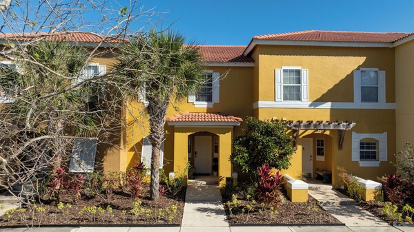 Beautiful Renovated Townhouse In Resort On Kissimme Fl & Close To Theme Parks! - Kissimmee