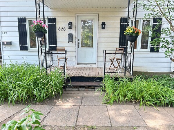 Longueuil,free Parking,2 Bedroom - Longueuil