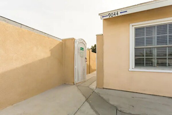 3beds-2bath Luxury/adorable Guesthouse In Westminster, Near Disneyland & Beaches - Costa Mesa, CA