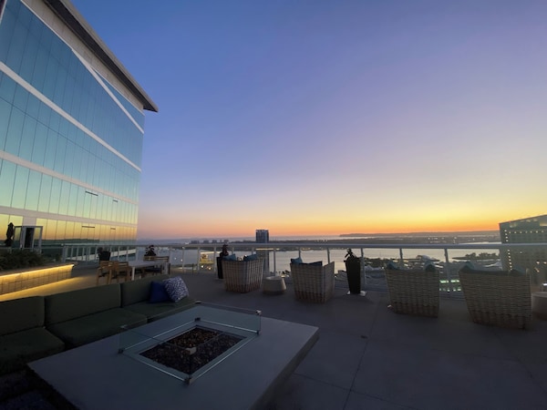 Luxury Views Steps From Gaslamp Quarter Petco Park - San Diego, CA