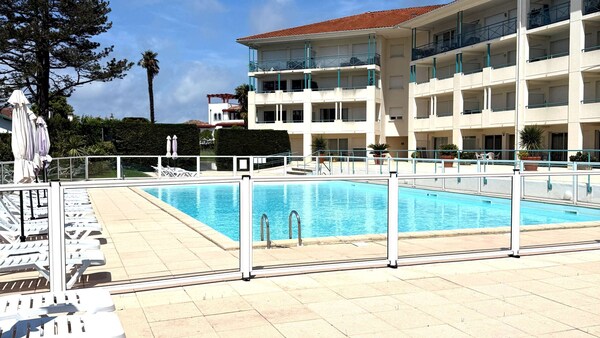 Well-equipped Studio Facing The Golf Course, With Swimming Pool And Parking Space - Saint-Jean-de-Luz