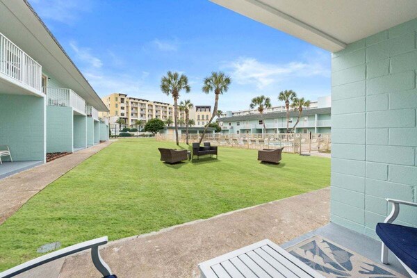 Venus 107  Upgraded Beachwalk Condo, Walkout Balcony, Sleeps 6, Pool, Tennis - Mary Esther, FL
