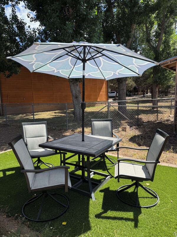 New Owners! Walking Distance To Restaurants! Come Enjoy Our 3-bed Cabin In Pine! - Pine, AZ