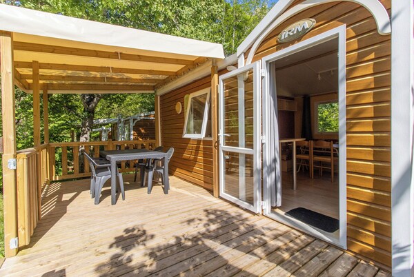 Camping 3 Périgord Noir  Mobil-home Avec Piscine, Pêche, Snack Et Activités Familiales - Vézac