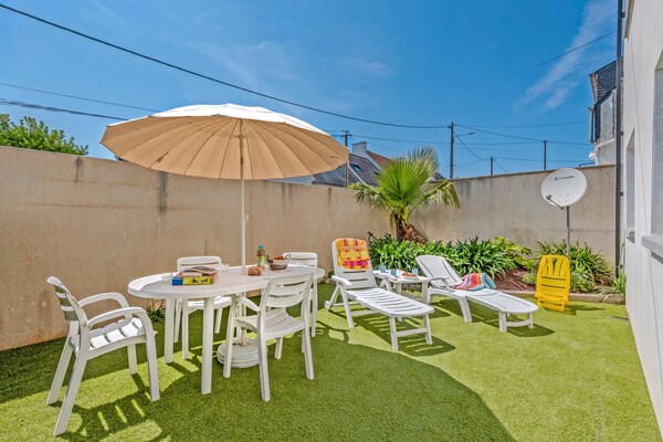 Villa 'La Des Lilas 100m De La Plage' Mit Privater Terrasse, Privatem Garten Und Wi-fi - Plouescat