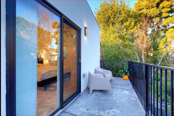 Charming 2-bedroom 2-bathroom House With Ac, Wifi, Ev Charger In Superb Oakland - Oakland