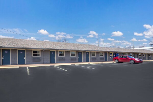Non-smoking Room: 2 Doubles, Flat-screen Hdtv & Close To John Hay Center - Indiana