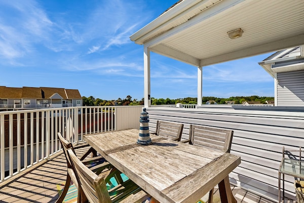 Bethany Bay 2nd Floor Condo W/shared Pool, Tennis Court, On-site Golf, Balcony - Bethany Beach, DE