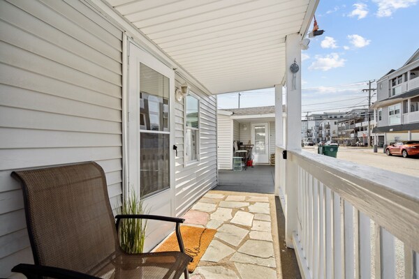 Keefe Korner | A/c | Parking | Walk To Beach - Hampton, NH