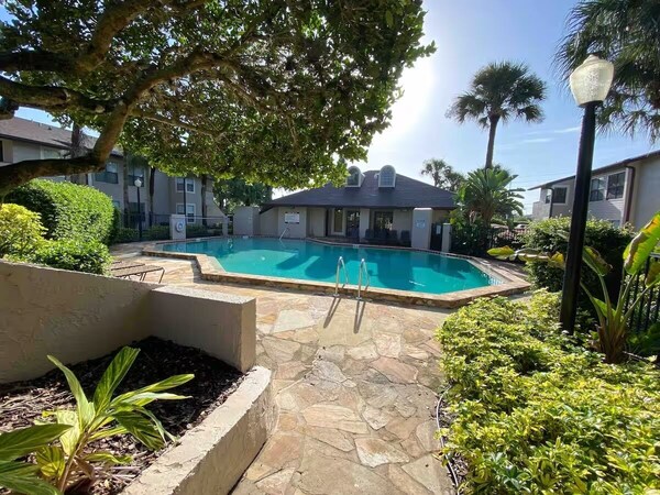 Charming Flat In Winter Park - Maitland, FL