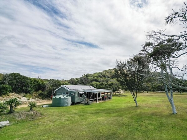 Cottage 4 -Cape Keppel Beach - Queensland