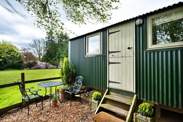 Luxurious Camping Cottage In Nordley, No Deposit - Staffordshire