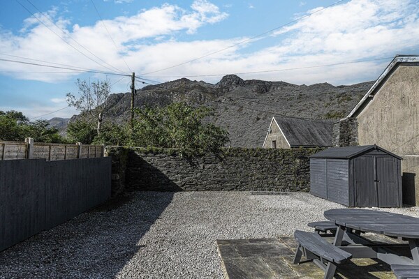Cottage In Blaenau Ffestiniog, No Deposit - Penrhyndeudraeth