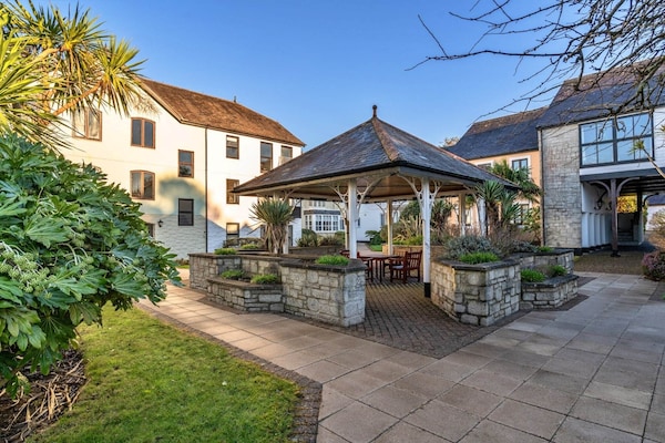 Accessible Family Apartment Near Beach, No Deposit - St Mawes