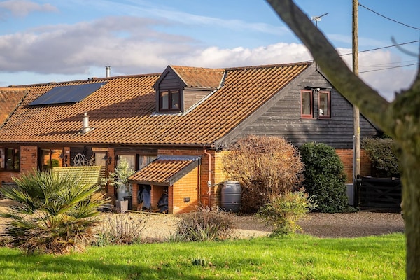 Cottage In Norfolk Near River Yare - Norwich