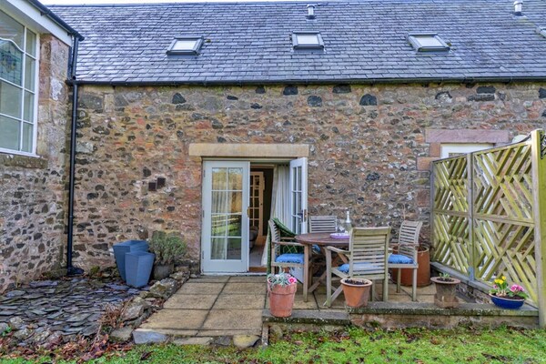 Cottage In Kelso With Scenic Countryside Views - Melrose
