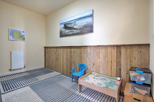 Apartment In Beaumaris Near The Coastline - Beaumaris