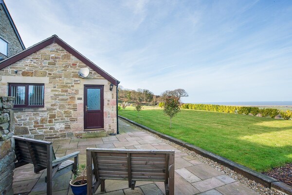 Cottage With Stunning Sea Views, No Deposit - Prestatyn